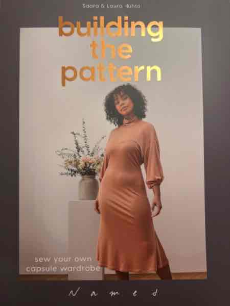 Building the pattern på Bookis.com