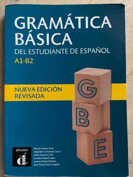 Gramatica Basica på Bookis.com